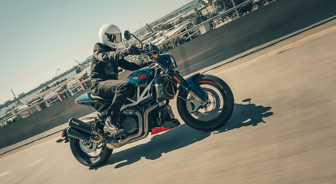 Die 2024 Indian FTR x 100% R Carbon Limited Edition